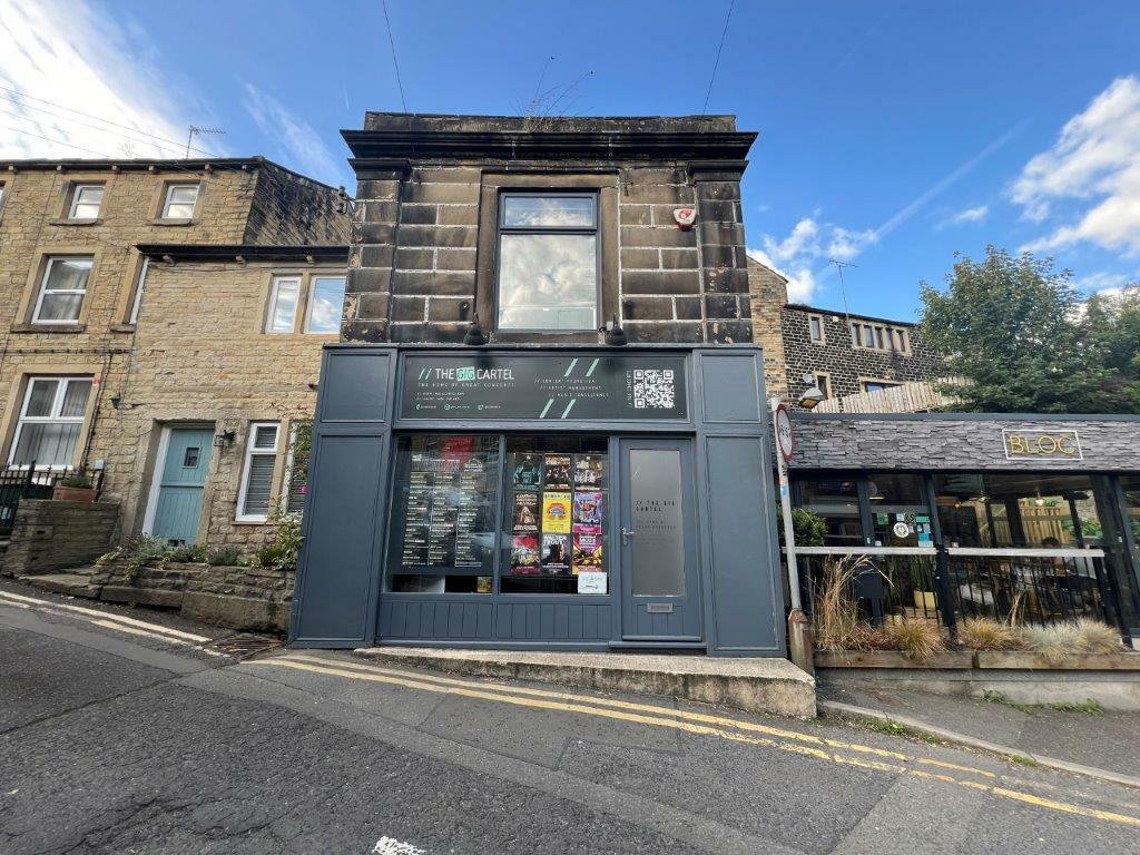 High street retail property to lease in 19 Huddersfield Road, Holmfirth ...