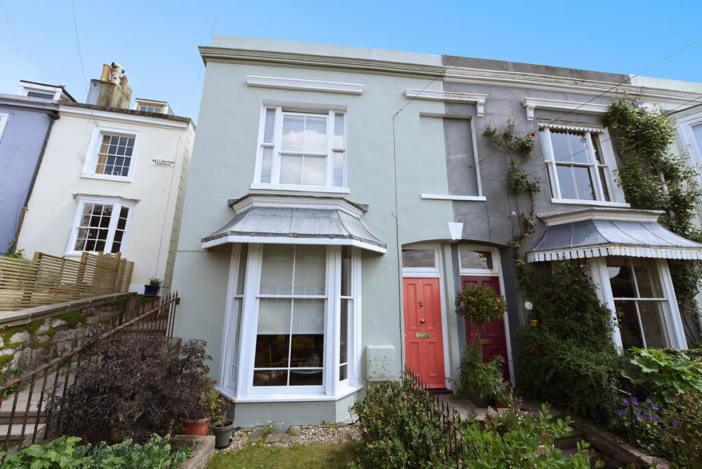 4 bedroom end of terrace house for sale in Portland Terrace, Hastings, TN34