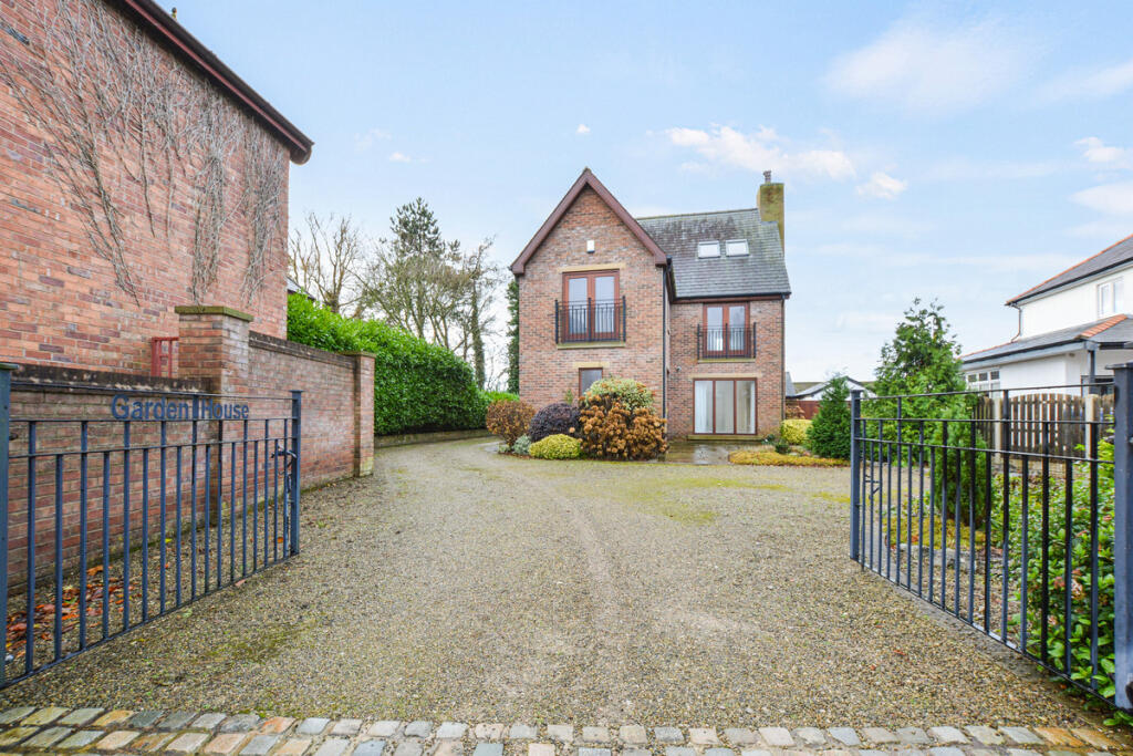 4 bedroom detached house for sale in Catforth Road, Catforth, PR4