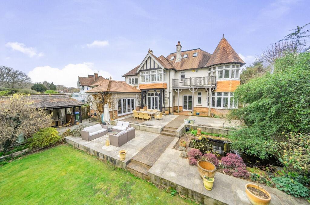 4 bedroom detached house for sale in Westbourne Crescent, Highfield ...