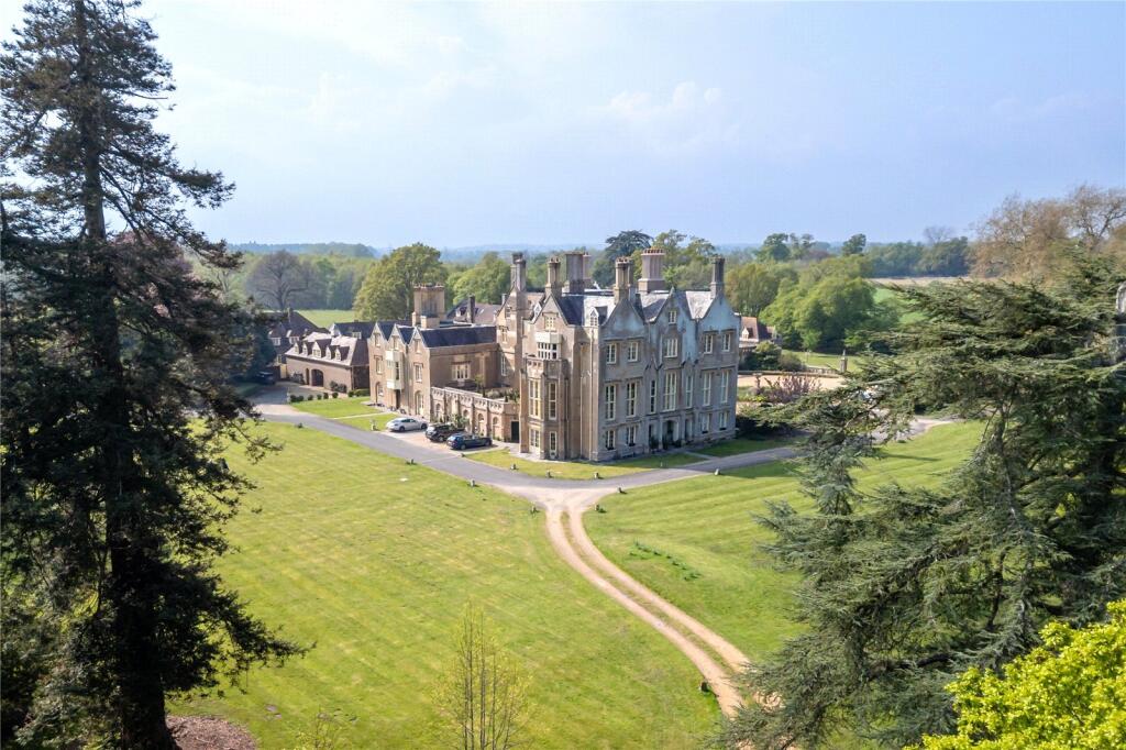 3 bedroom apartment for sale in Hurn Court Lane, Hurn, Christchurch ...