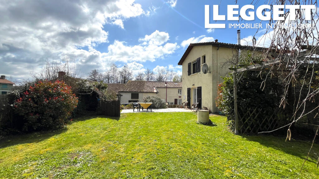 3 bedroom house for sale in Poitou-Charentes, Charente, Lessac, France