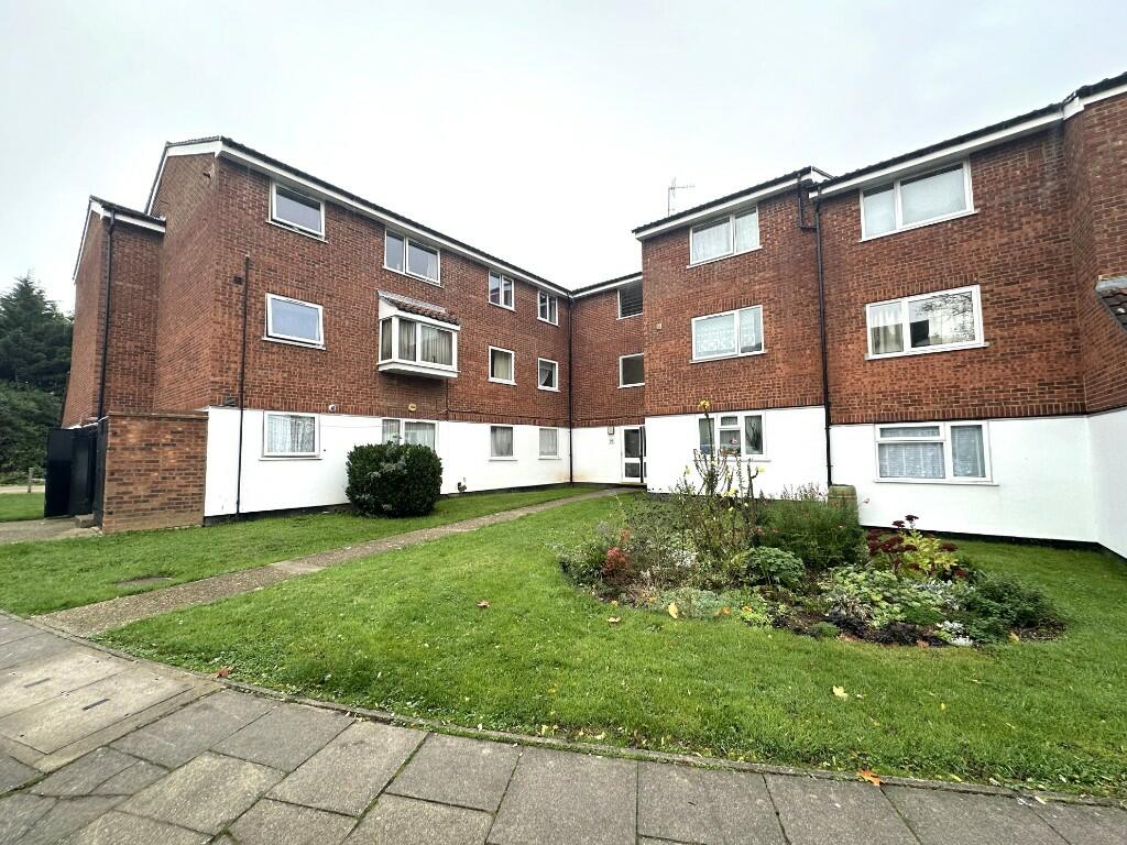 1 bedroom flat for sale in Makepeace Road, Northolt, Middlesex, UB5 5UE ...