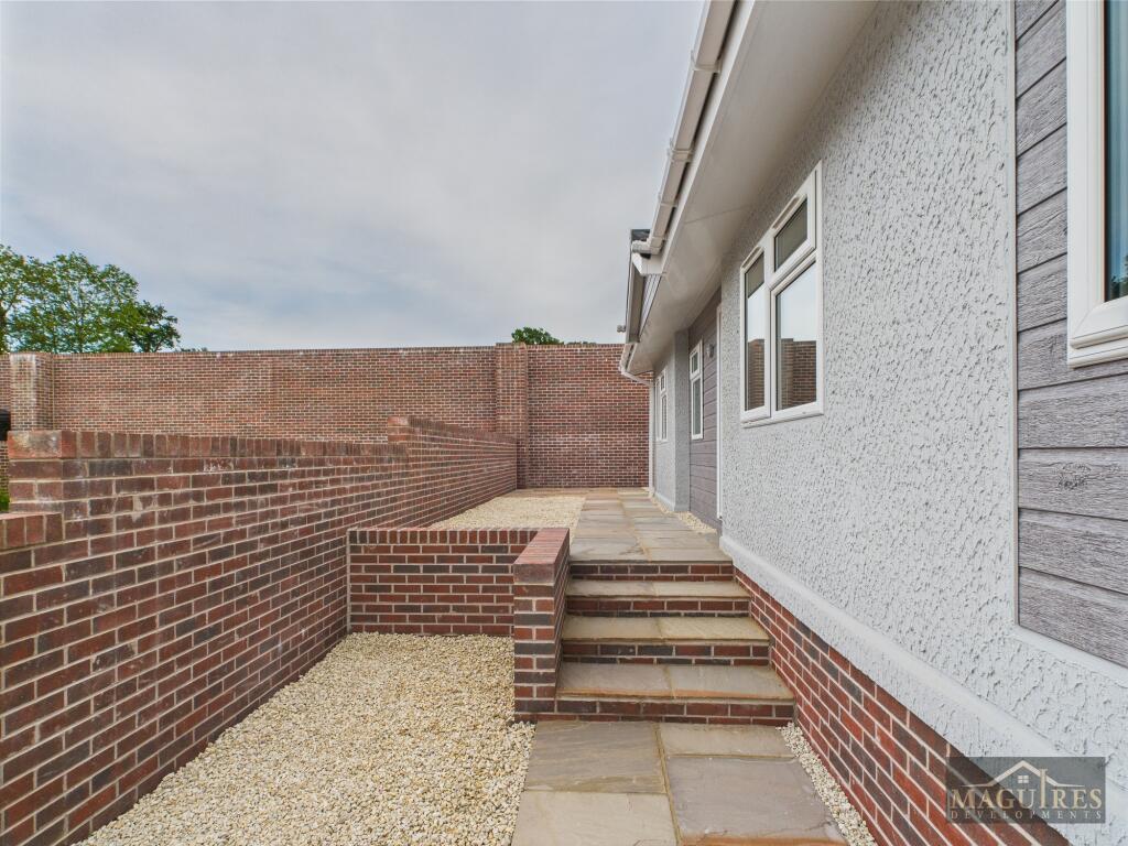 2 bedroom park home for sale in 92 Tavern Park, Stately Hardwick ...