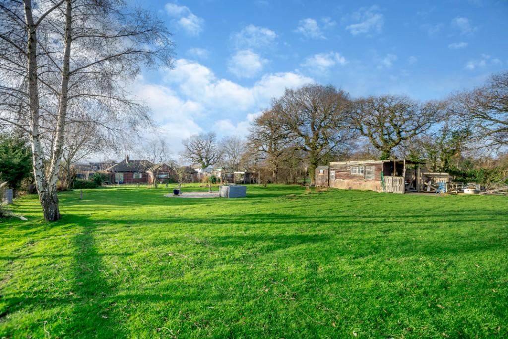 2 bedroom bungalow for sale in Wrexham Road, Penyffordd CH4