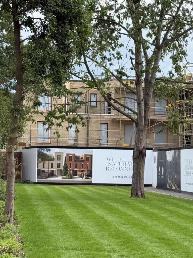 2 bedroom apartment for sale in Twickenham Square, London Road, Twickenham, TW1