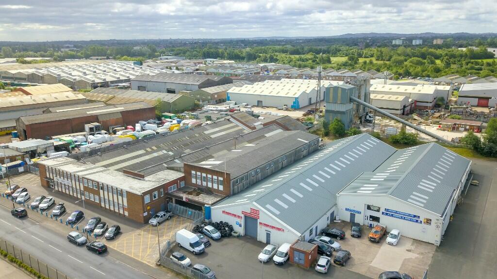 Light industrial facility to lease in Planetary House Business Park ...