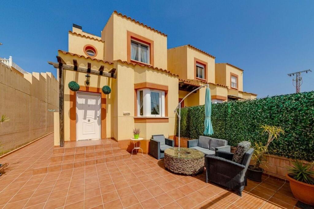 3 bedroom villa for sale in Valencia, Alicante, Orihuela Costa, Spain