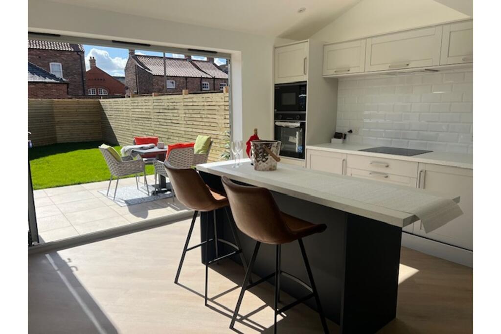 3 bedroom town house for sale in Bridgegate, Goole, DN14