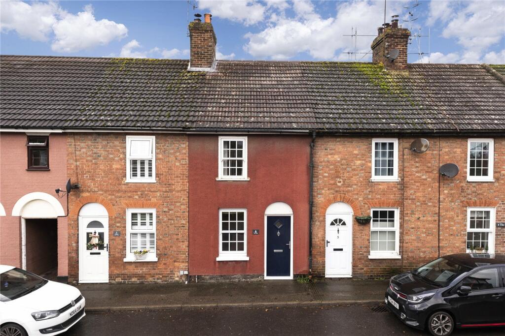 2 bedroom terraced house for sale in The Row, Edenbridge, Kent, TN8
