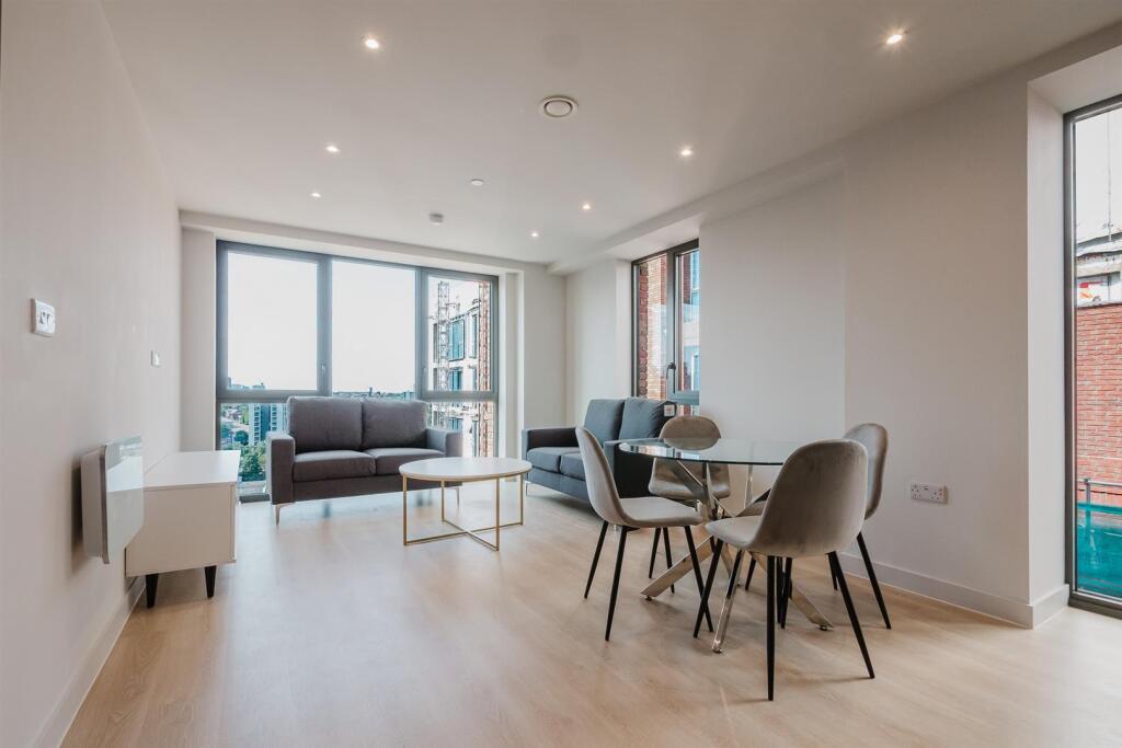 2 bedroom apartment for rent in Dutton Street, Manchester, M3