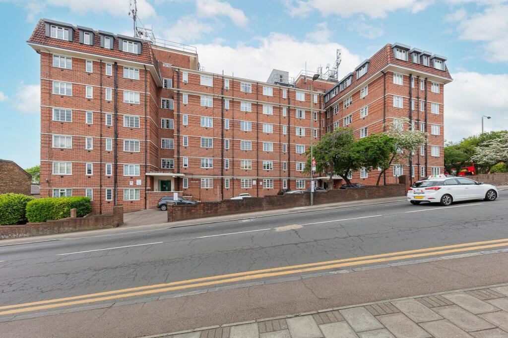 1 bedroom flat for sale in Elmers End Road, Sherborne Court Elmers End ...