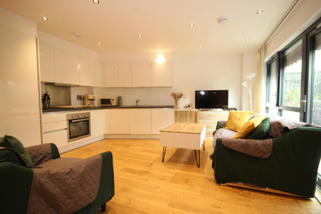 1 bedroom terraced house for sale in Montrose Crescent, Wembley ...