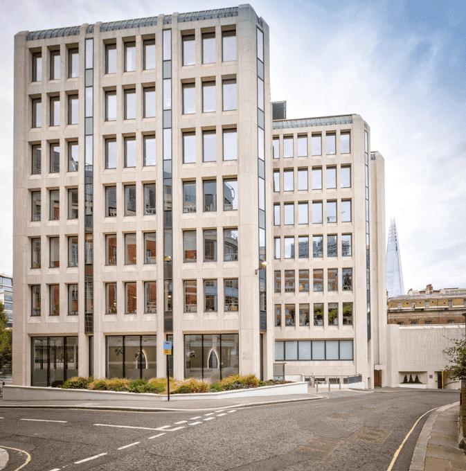 Serviced office to lease in 20 St Dunstans Hill, London, EC3R