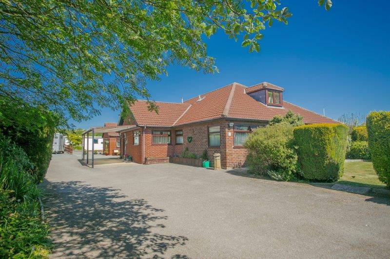 8 bedroom detached house for sale in Burniston, Scarborough, YO13