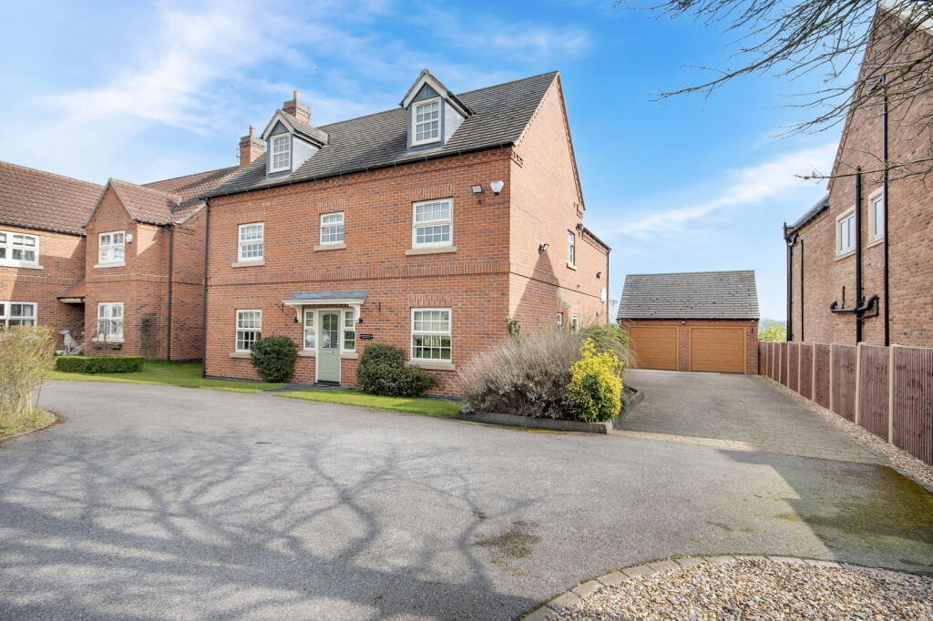 5 bedroom detached house for sale in Great North Road, Barnby Moor ...