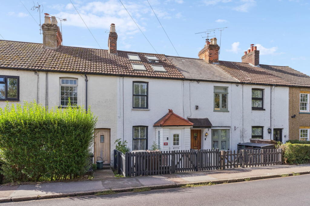 3 bedroom terraced house for sale in High Street, Colney Heath, St ...