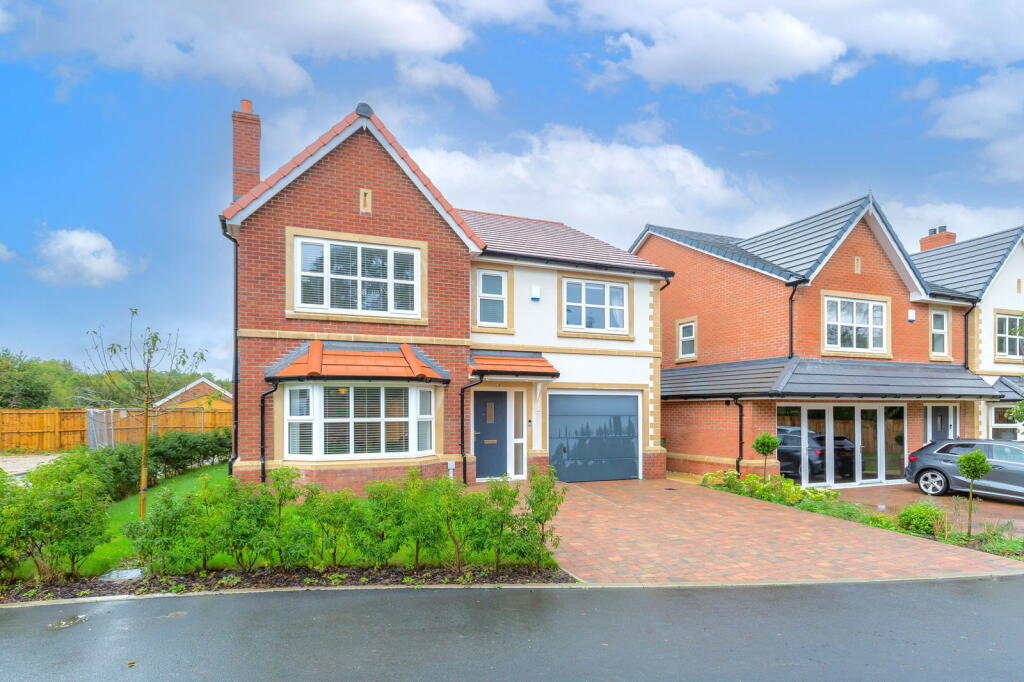 4 bedroom detached house for sale in New Church Avenue, Fulwood ...