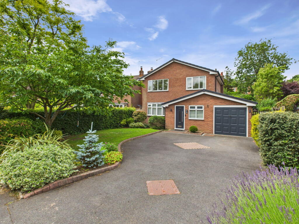 3 bedroom detached house for sale in Sycamore Close, Audlem, Crewe, CW3 ...