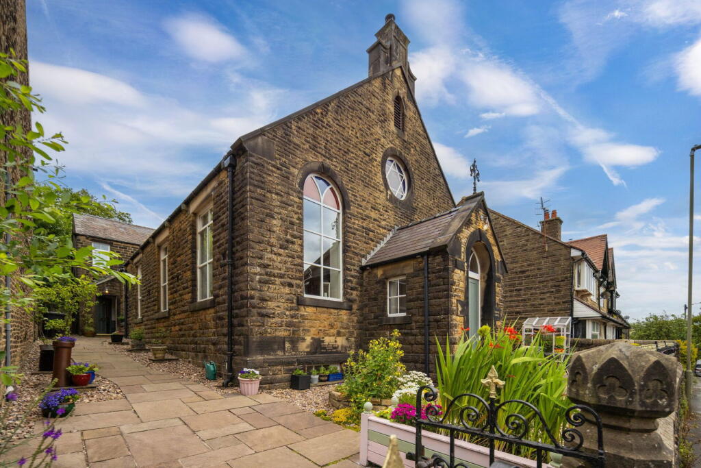 4 bedroom detached house for sale in Turnpike Chapel, Chinley Village ...