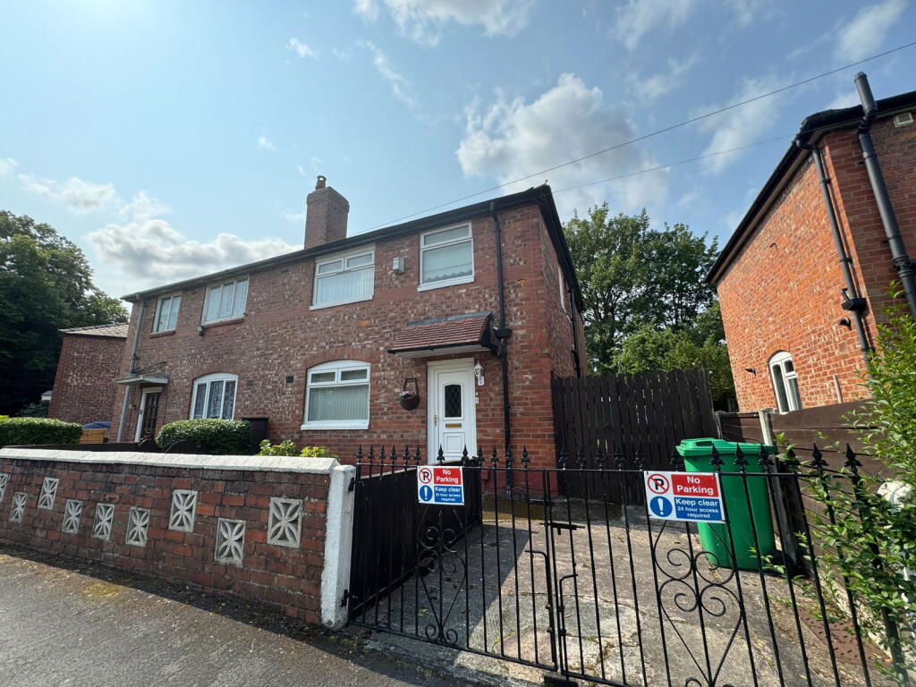 3 bedroom semi-detached house for sale in Heswall Avenue, Withington, M20