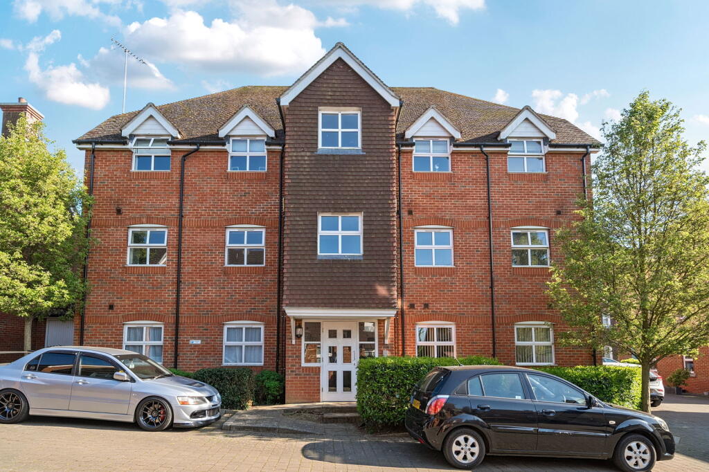 2 bedroom apartment for sale in Cheney Road, Minster, Ramsgate, CT12