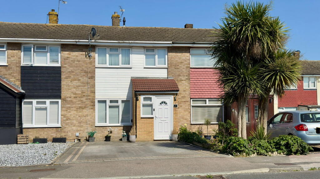 3 bedroom terraced house for sale in Glamford Road, Rochester, ME2 2QP, ME2