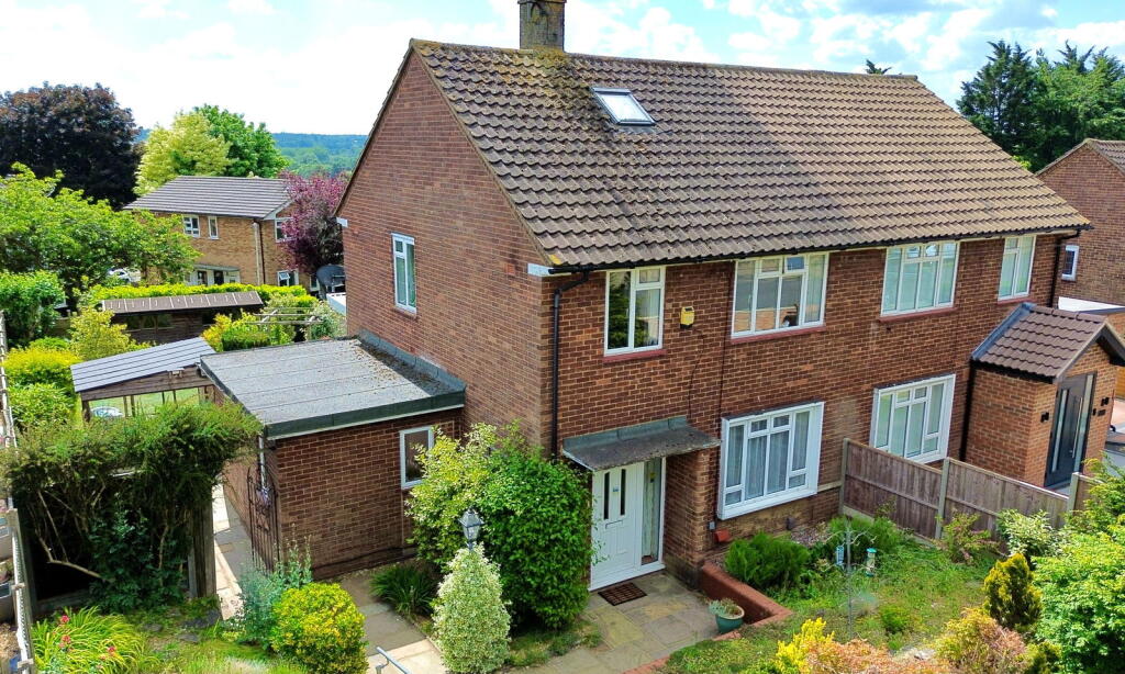 3 bedroom semi-detached house for sale in Chiltern Drive, Rickmansworth ...