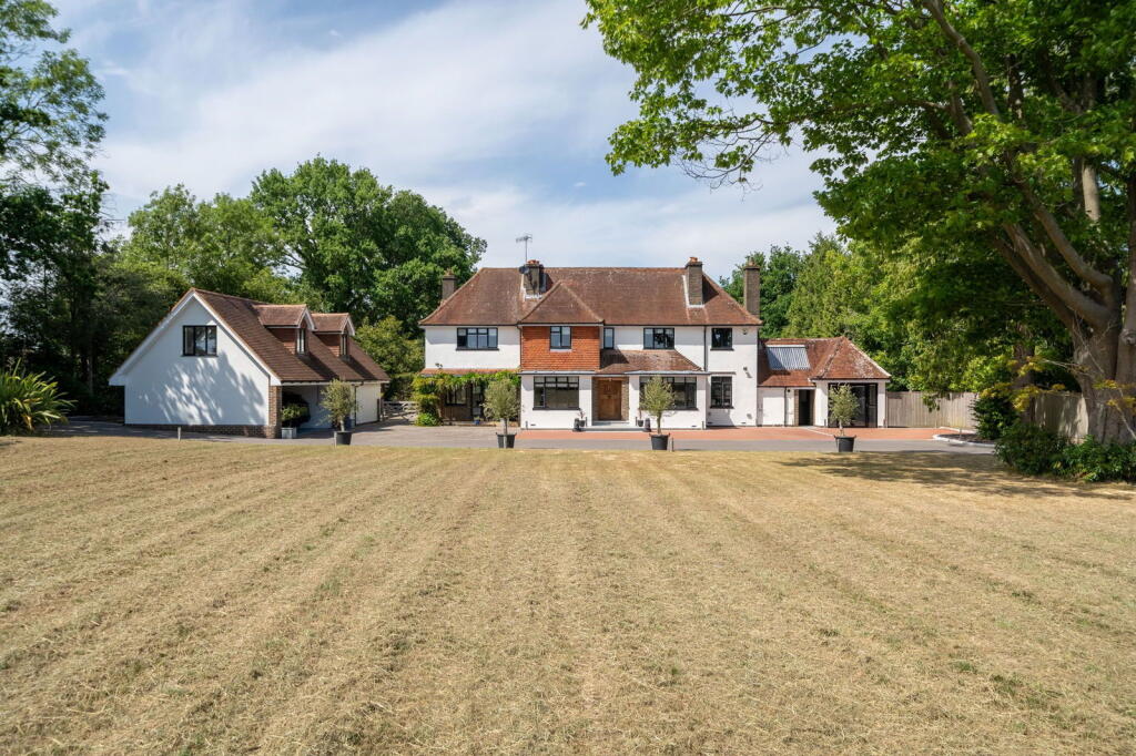6 bedroom detached house for sale in Holtye Road, East Grinstead, RH19 ...