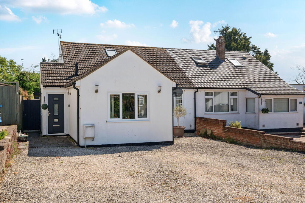 3 bedroom chalet for sale in Orchard Close, Minster, Ramsgate, CT12