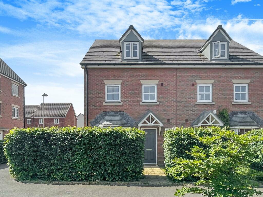 4 Bedroom Semi Detached House For Sale In Wycombe Road Kingsway