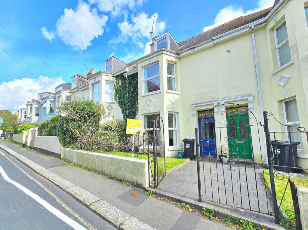 5 bedroom terraced house for sale in St. Stephens Road, Saltash, PL12 ...