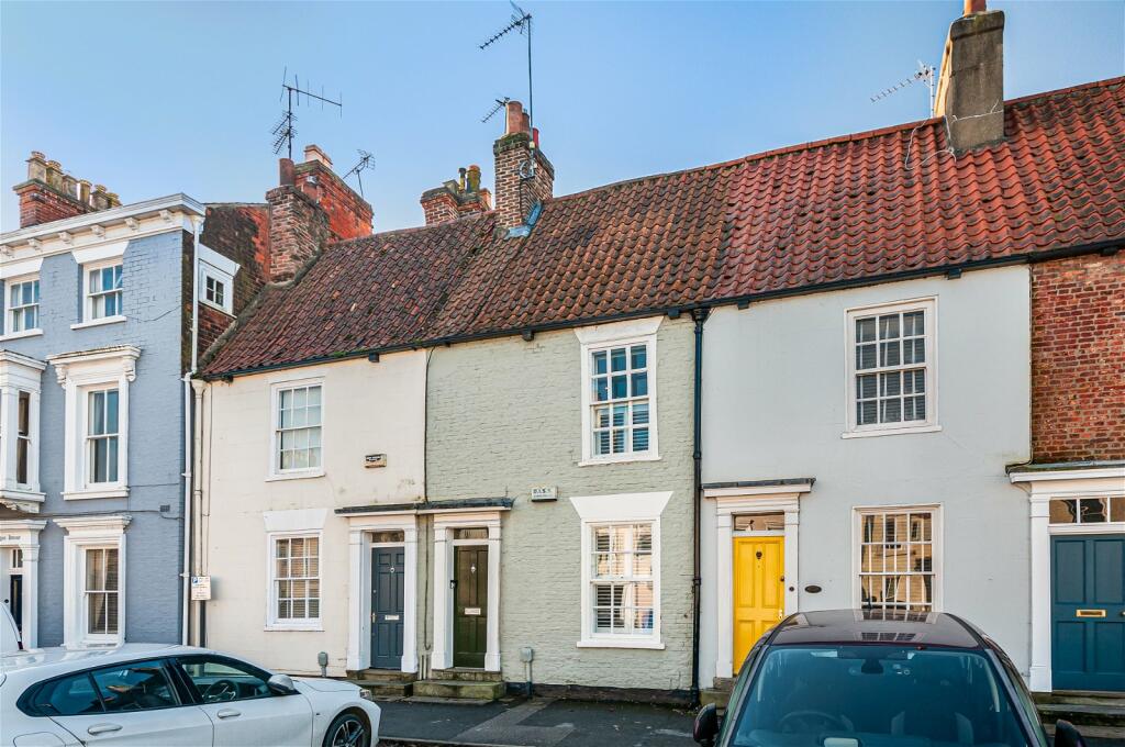 3 bedroom terraced house for sale in North Bar Without, Beverley, HU17 ...