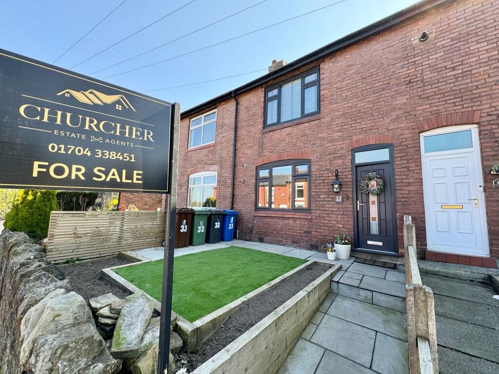 2 bedroom terraced house for sale in Longshaw Old Road, Billinge, WN5