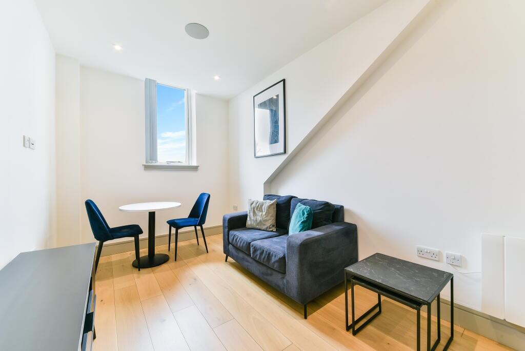 1 bedroom flat for rent in Broad House, Imperial Drive, HA2