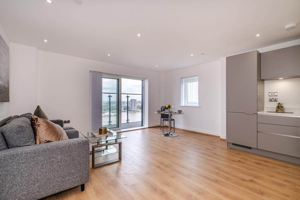 1 bedroom flat for rent in Woolwich Church Street Greenwich SE18