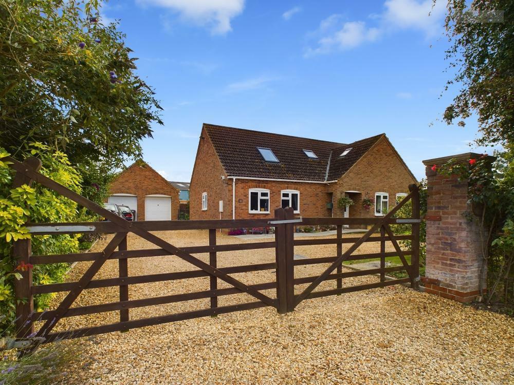 5 bedroom detached bungalow for sale in Dog Drove North, Holbeach Drove ...