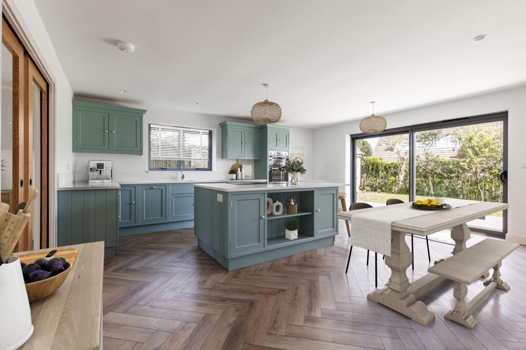 4 bedroom detached house for sale in Chain Free and Striking Four ...