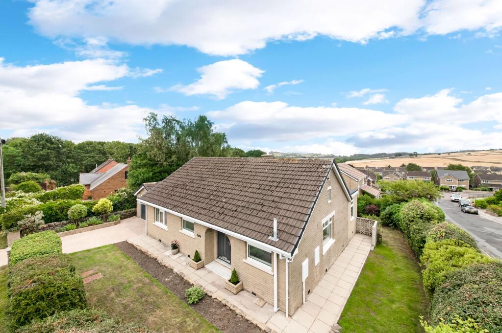 3 bedroom detached bungalow for sale in Little Thornwick, Oxspring ...