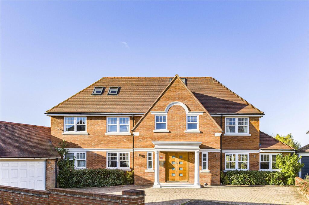 5 bedroom detached house for sale in Westwood Close, Potters Bar ...