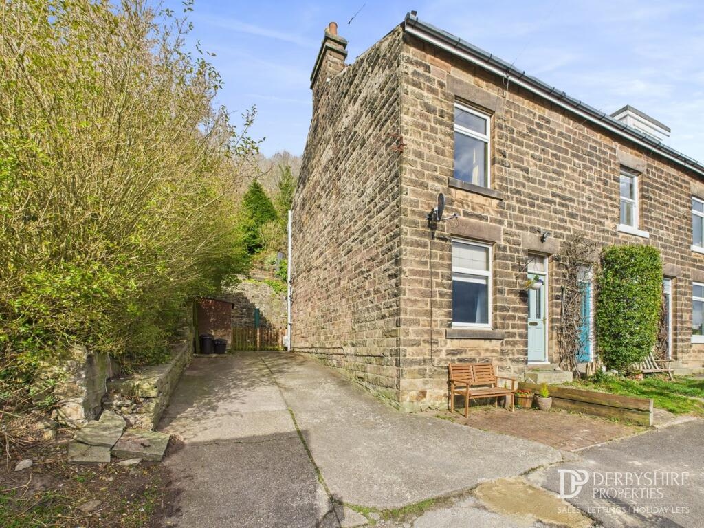 3 bedroom end of terrace house for sale in Jackson Tor Road, Matlock, DE4