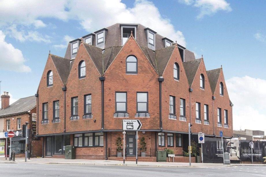 1 bedroom flat for sale in Park Street, Camberley, GU15