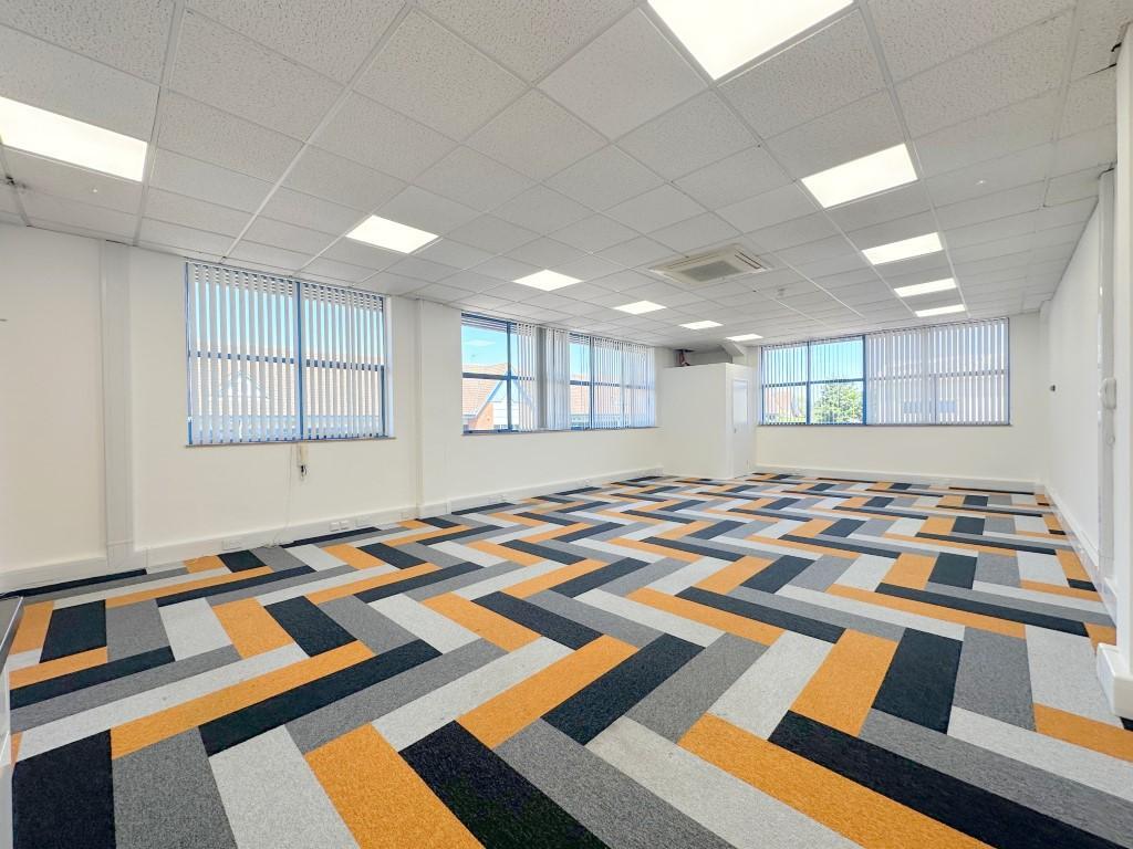 Commercial property for rent in Bramingham Business Centre, Enterprise ...