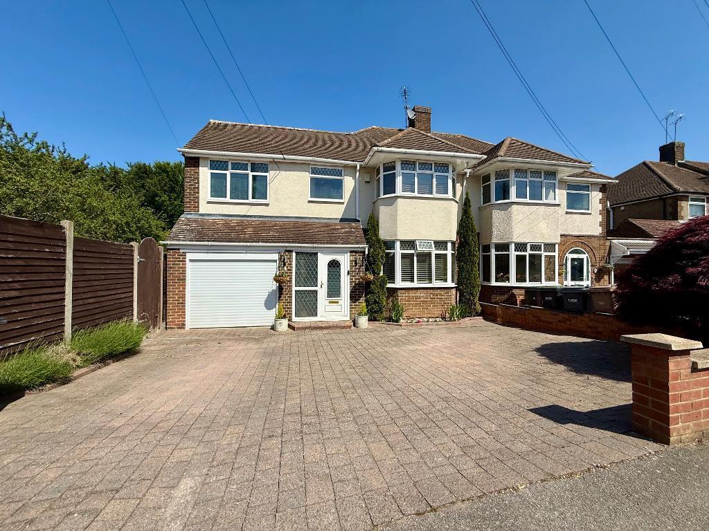 4 bedroom semi-detached house for sale in Kingsdown Avenue, New Bedford ...