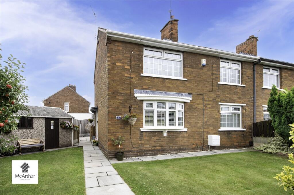 3 bedroom semi-detached house for sale in Clark Avenue, Edlington ...