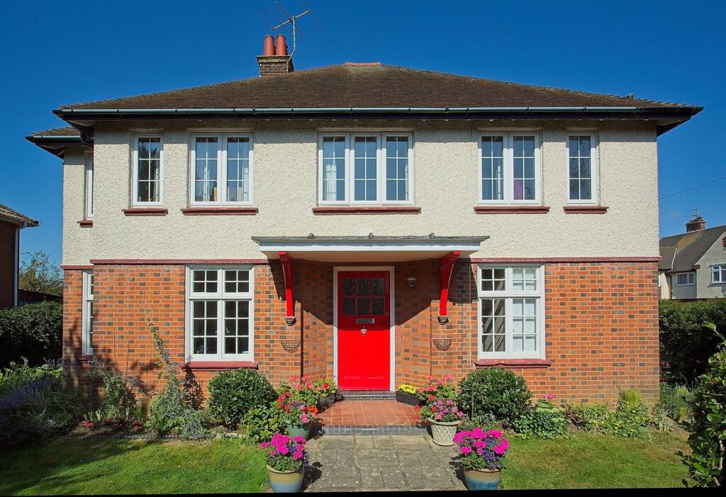 4 bedroom detached house for sale in Princes Road, Felixstowe, Suffolk ...