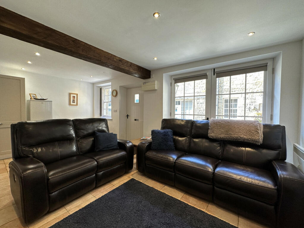 2 bedroom cottage for sale in Back High Street, Pateley Bridge, HG3