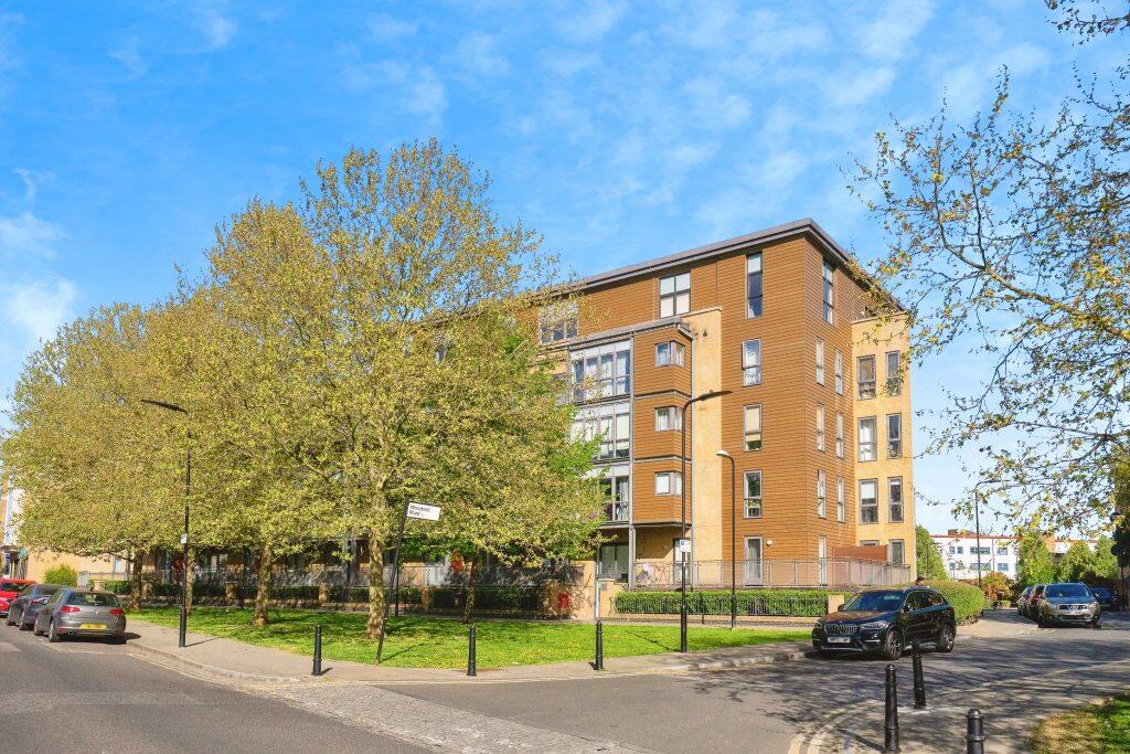2 bedroom flat for sale in Flat 24, Aster Court, London, E5 9GB, E5