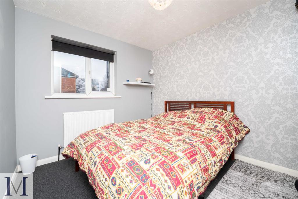 2 Bedroom Maisonette For Sale In Heathcote Way West Drayton Ub7