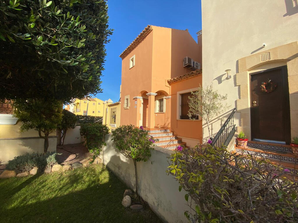 3 bedroom town house for sale in Valencia, Alicante, Algorfa, Spain